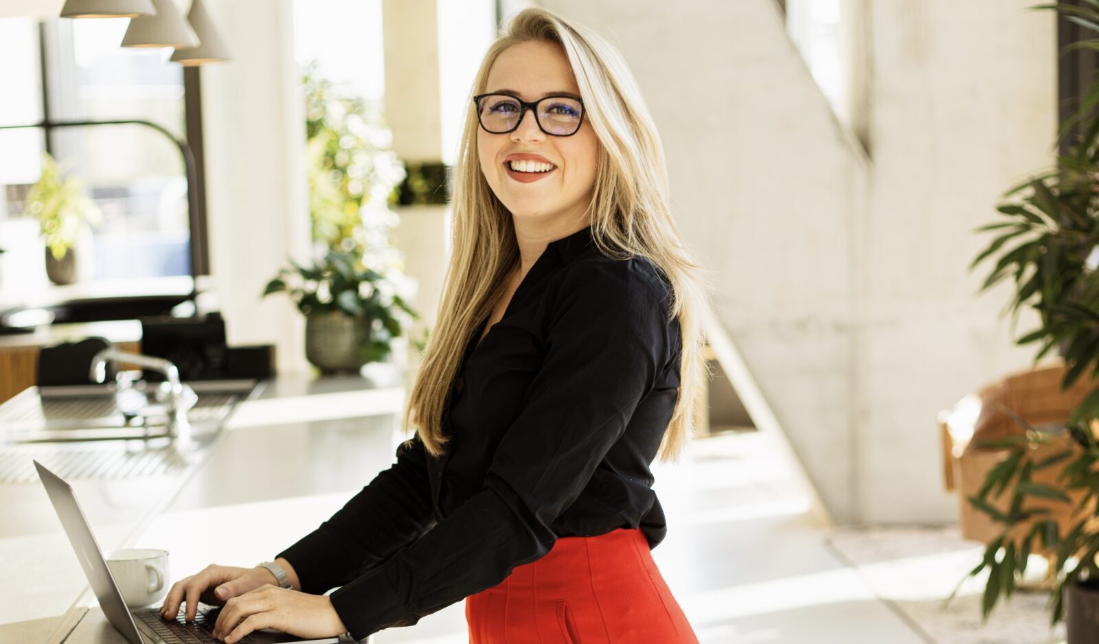 Oud-student Julia gaat droom als Journalist achterna | mboRijnland